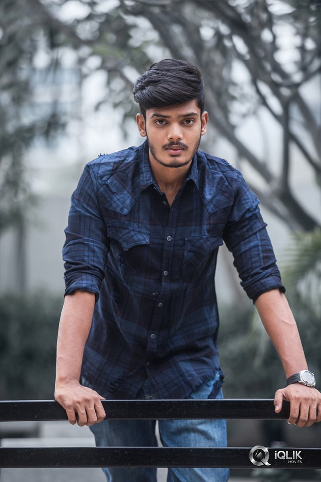 Akash Puri latest photos